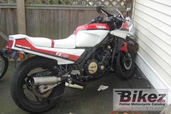 Yamaha FZ 750 gallery